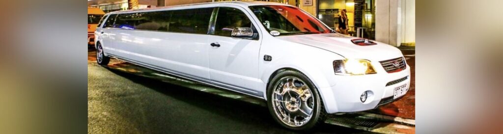 12 Seat Stretch Suv Limousine with Centre Door | Limousine Royalty